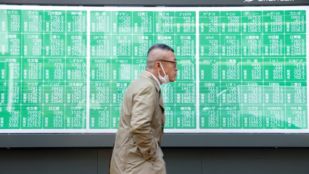 Bursa Asia Hijau, Tapi Ada yang Tersandung!